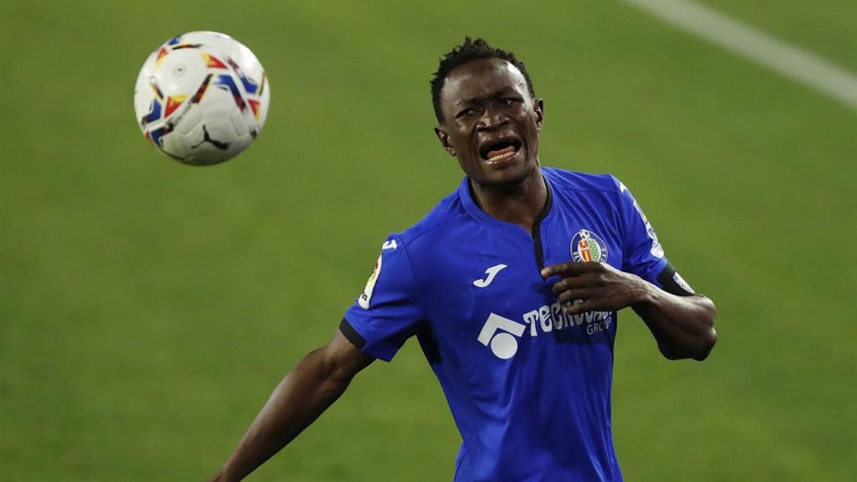 Valencia CF finds an alternative to Djené at FC Barcelona