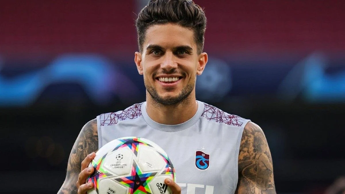 Marc Bartra la última petición de Setién al Villarreal CF