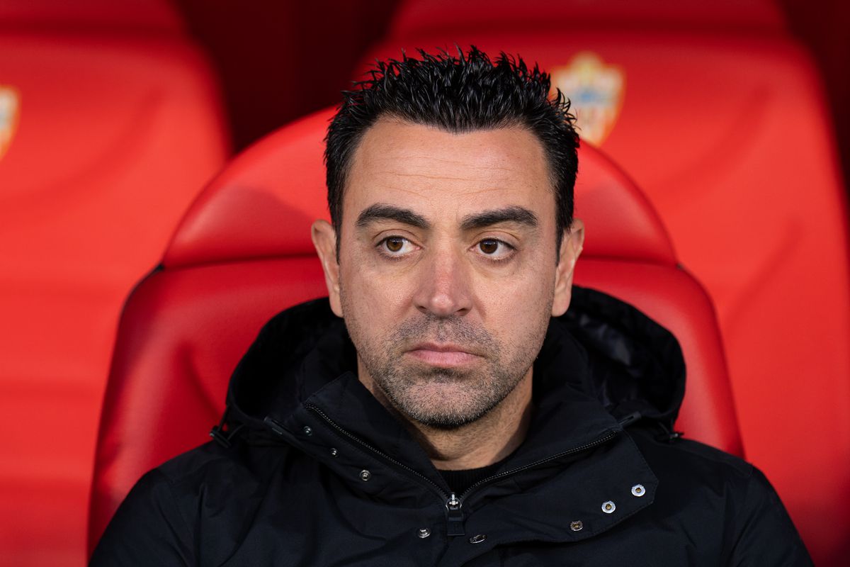 Xavi se enfrenta a su primer gran dilema: jugador clave del FC ...