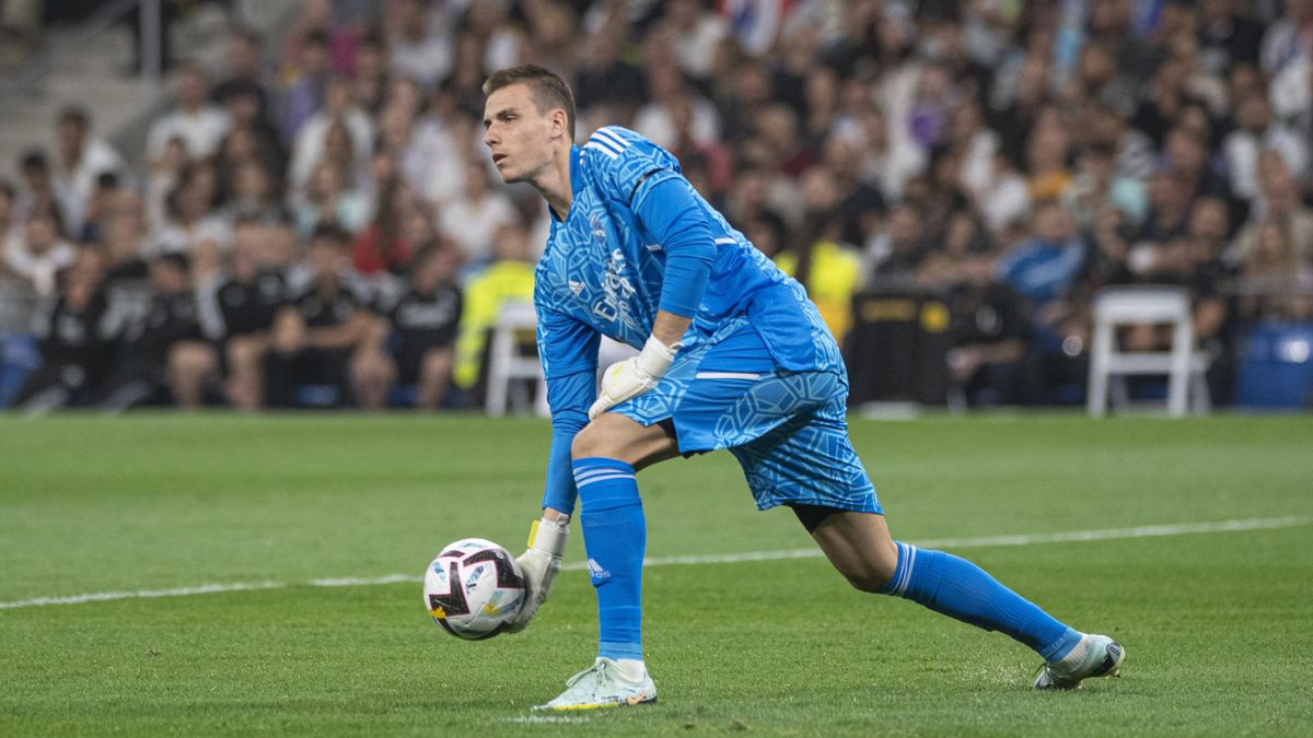 El caso Lunin genera guerra interna en el Real Madrid